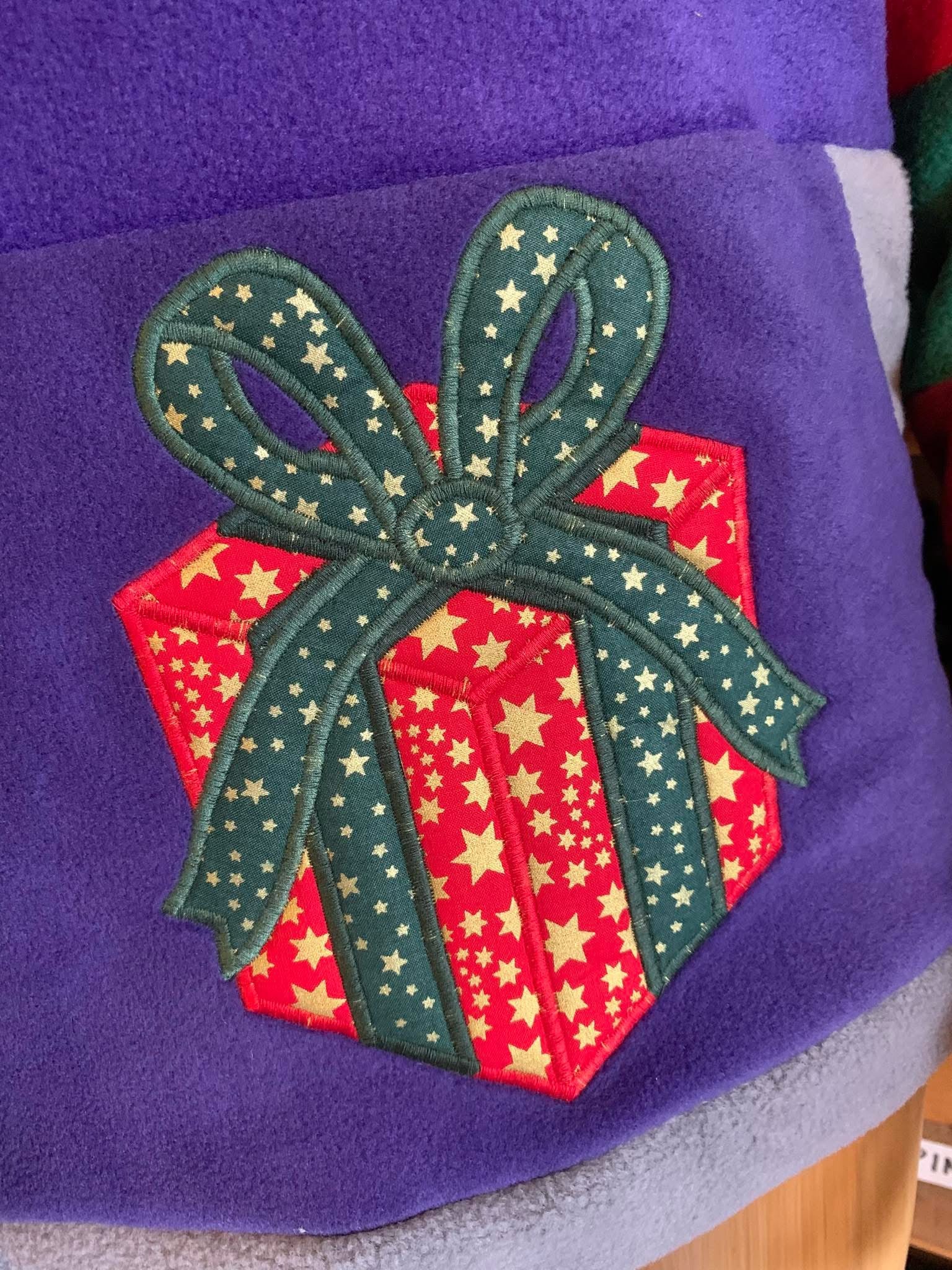 READY TO SHIP | Christmas Feyhra Sweater | Size woman M - Men S ...